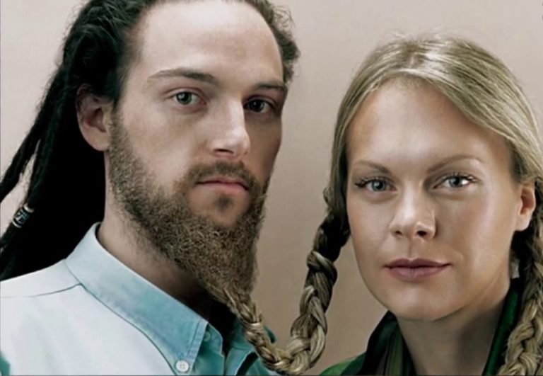 The 20 Most Awkward Couple Photos That Went Wrong • Linkiest